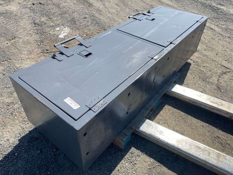 Heavy Duty Steel Storage Box - TVAA Pty Ltd T/A Tomkins Valuers ...