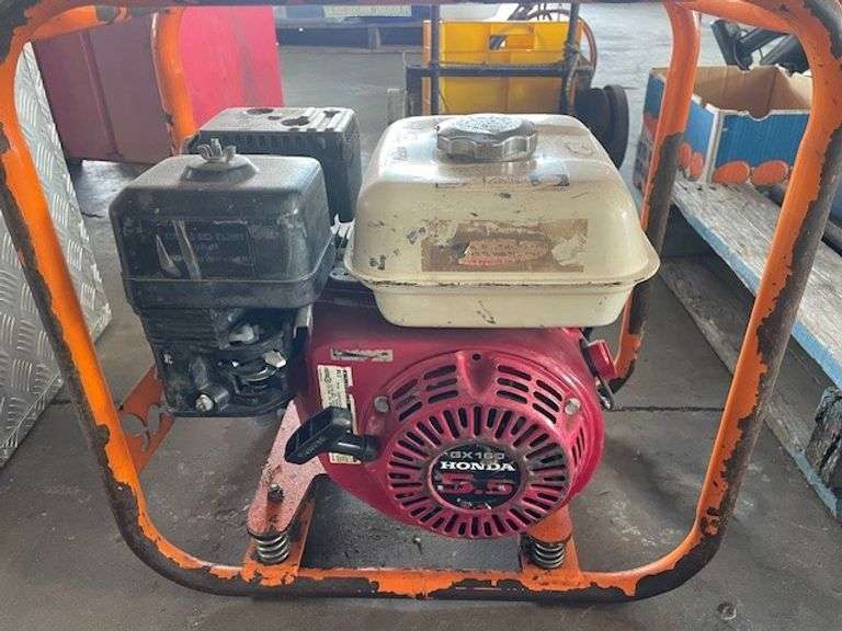 Honda 5.5hp GX160 Petrol Pump - TVAA Pty Ltd T/A Tomkins Valuers & Auctioneers