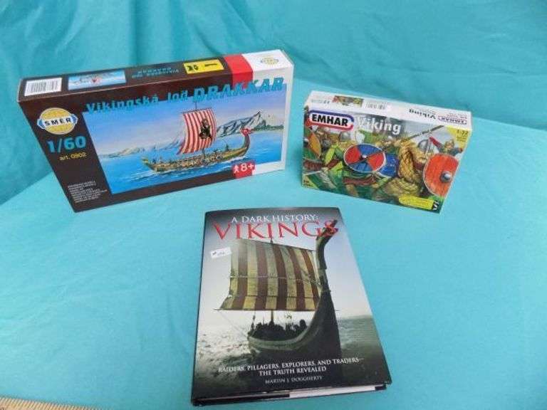 Very nice appears new hardback book on Vikings ,ship model, viking ...