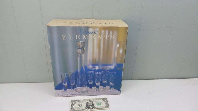 Classic Elements Decanter Set! (5A) - Texas Online Auction House