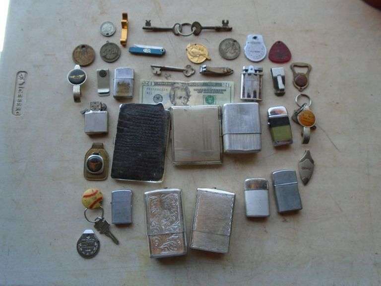 Lighters, Skeleton Keys, Key Fobs and more. - Texas Online Auction House