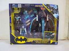 DC Comics Batman Bat-Tech Flyer w / 4” Mr. Freeze and Bat Man. 1st Ed ...