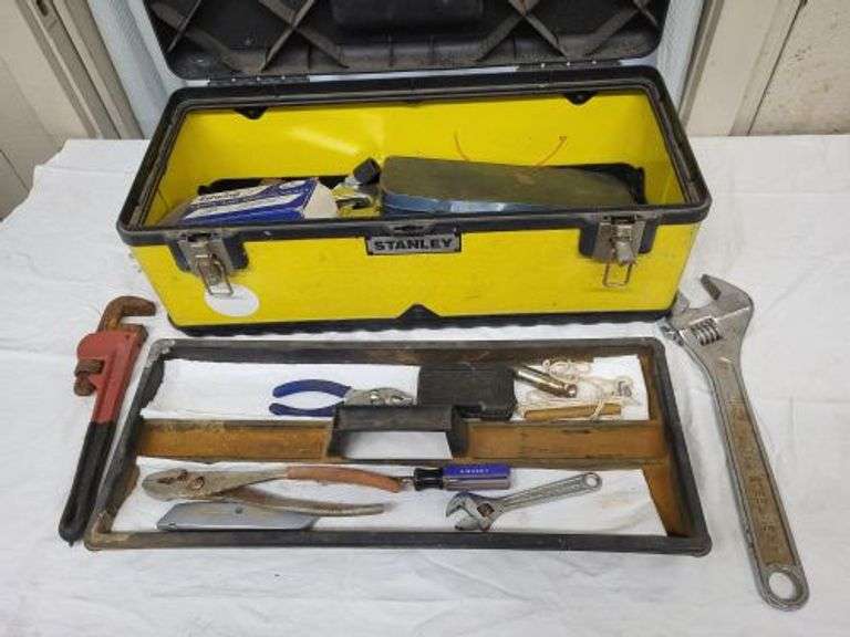 Toolbox and contents. ~ cash only ~. (1B) - Texas Online Auction House