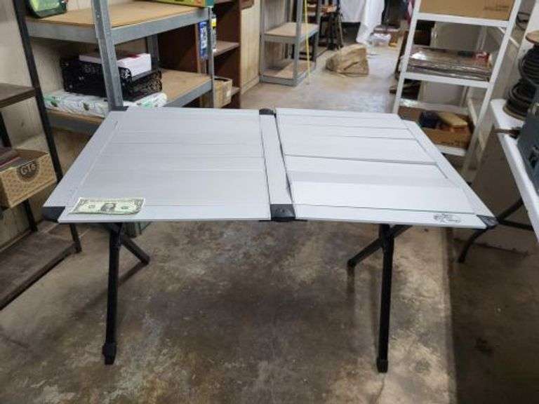 Bass pro Shop Camping Table w / Carry Bag. ~ cash only ~. ( row 5 ...