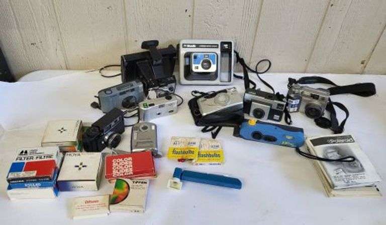 Camera Lot. ~ cash only ~. (4C) - Texas Online Auction House
