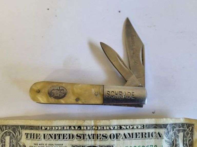Schrade Pocket Knife. ~ cash only ~. (3A) - Texas Online Auction House