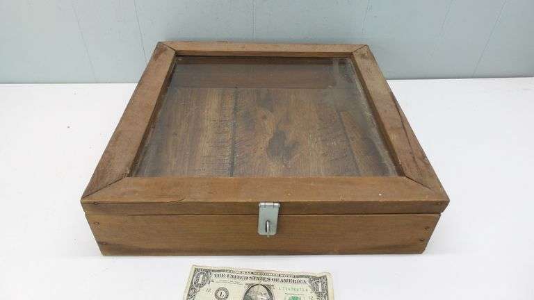 Nice Vintage Shadow Box Display Case w/Latch! (9C) - Texas Online ...