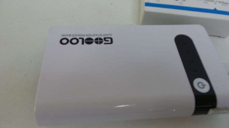 Lot of Power Banks, USB Extenders & More! (7C) - Texas Online Auction House