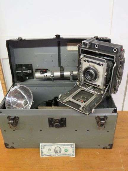 Vintage Graflex Camera in case as shown - Texas Online Auction House