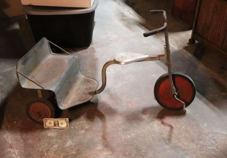 SUPER RARE!! 1950's "Angeles" TRICYCLE RICKSHAW! Missing one back tire ...