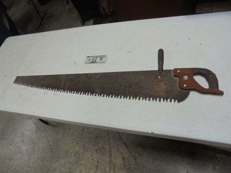 Large Saw - Texas Online Auction House