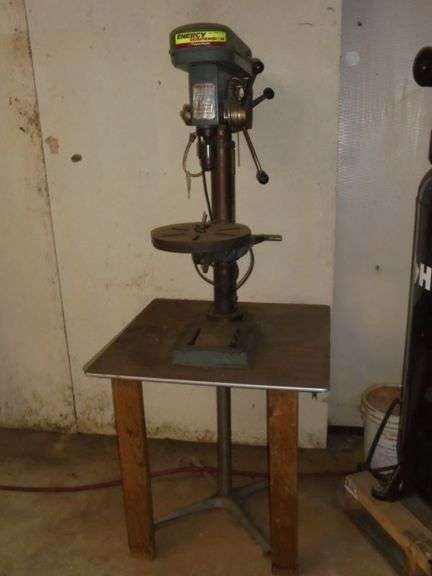Working CHICAGO MACHINE TOOLS Drill Press. 12 Speed Heavy Duty 5/8 ...