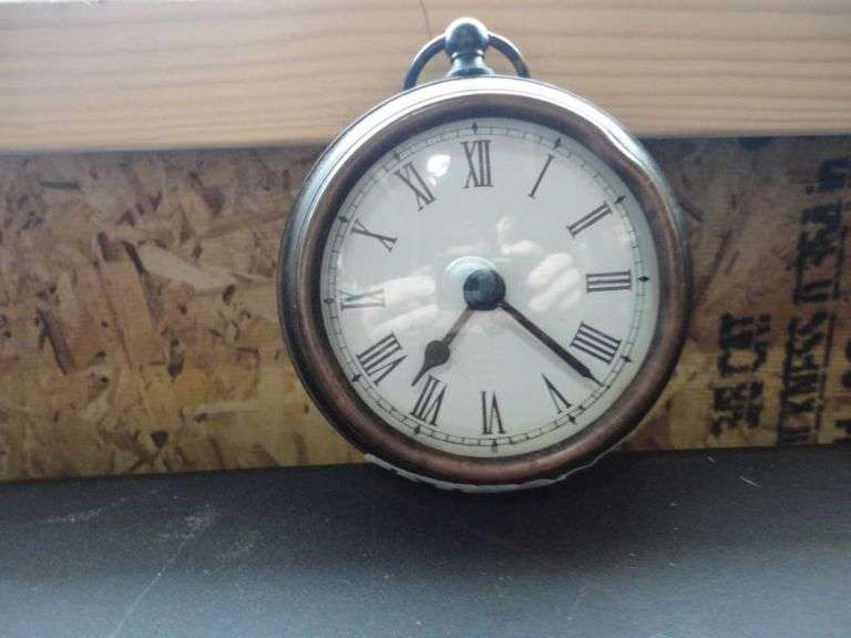 T1 VERY HEAVY CLOCK LOOKS LIKE OVER-SIZED POCKET WATCH - Texas Online ...