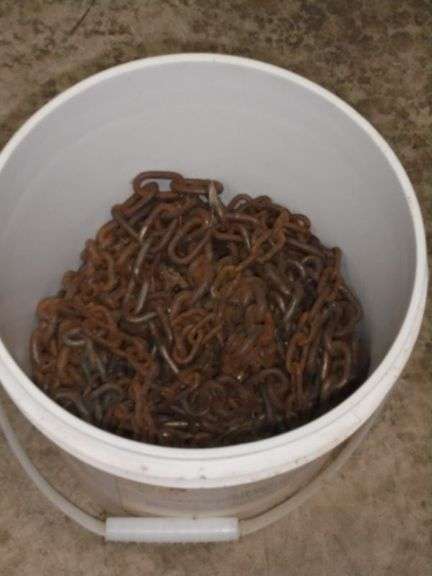 Bucket of Chains - Texas Online Auction House
