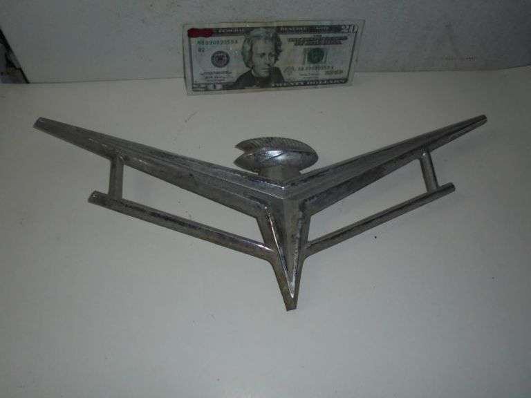 1950’s Buick Emblem - Texas Online Auction House