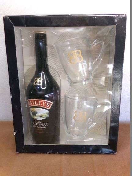 Baileys Irish Cream gift set with 2 dessert bowls in box - Texas Online ...