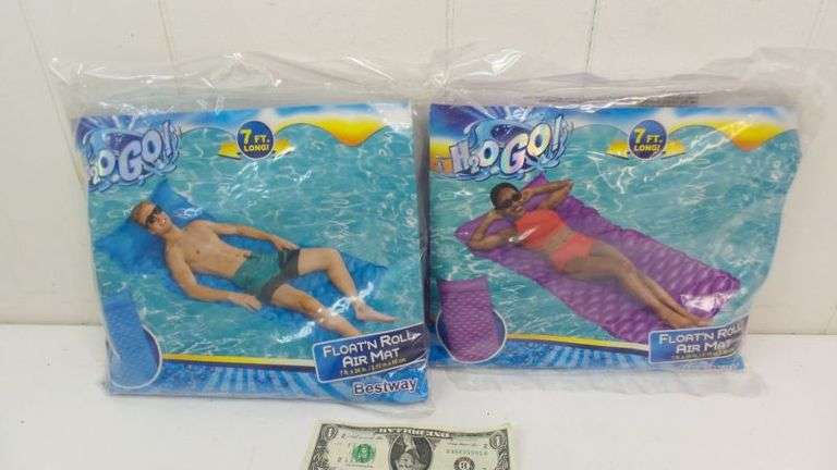 Lot of 2 NEW 7-Foot Pool Floats! (10B) - Texas Online Auction House