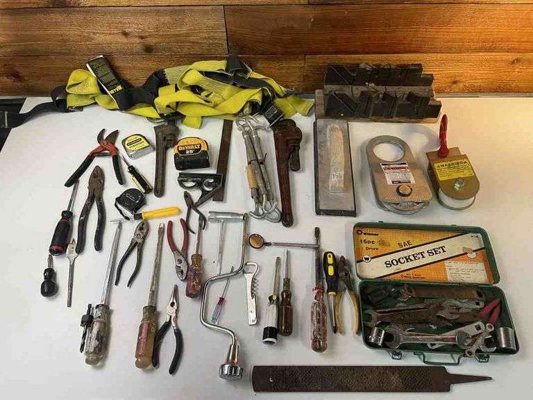 E4 Large Lot of Misc Tools - Texas Online Auction House