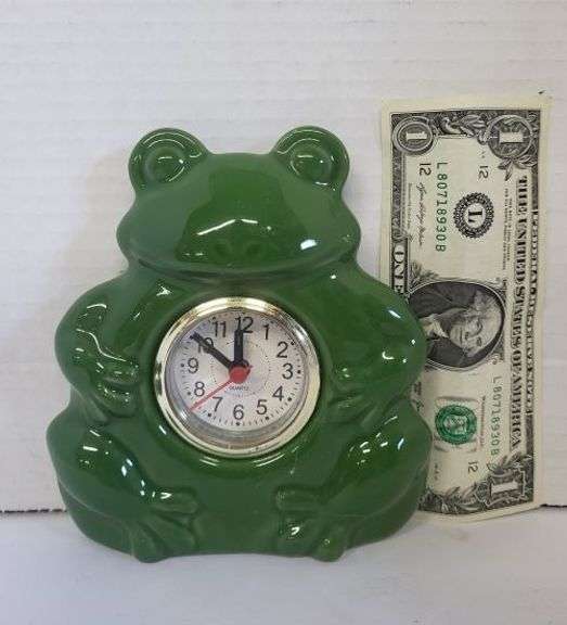 Ceramic Frog Clock. . ~ cash only~ (1C) - Texas Online Auction House