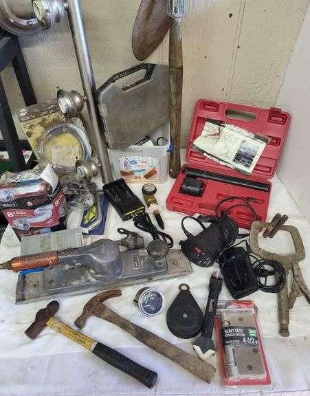 Misc Garage Finds . ~cash only~ . (1C) - Texas Online Auction House
