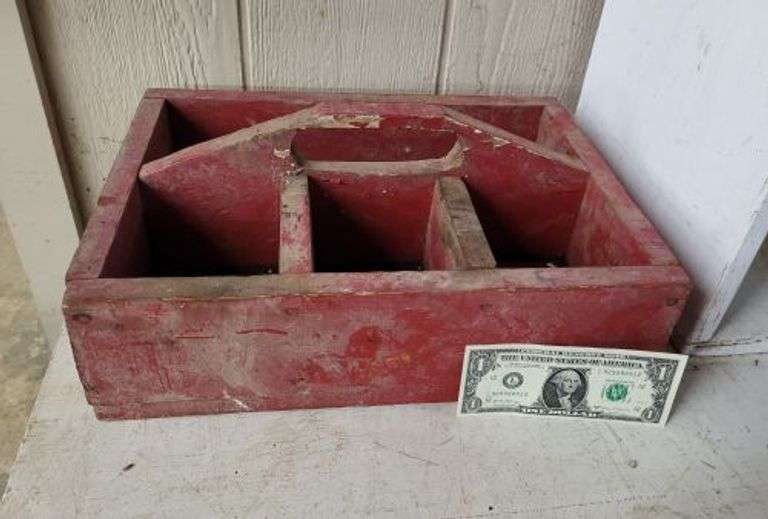 Wood Sectioned Box. ~cash only~ (1C) - Texas Online Auction House