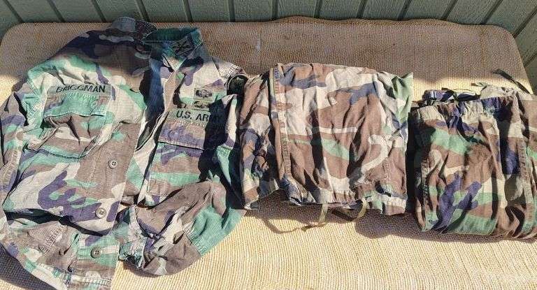 Medium long US Army military fatigues camo clothing - Texas Online ...