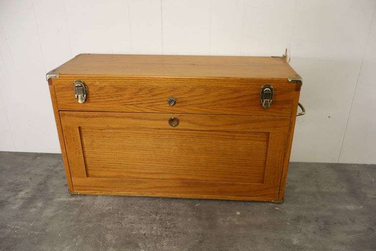 $ Awesome Sisco Oak Machinist Tool Box w/2 Keys! Excellent condition ...