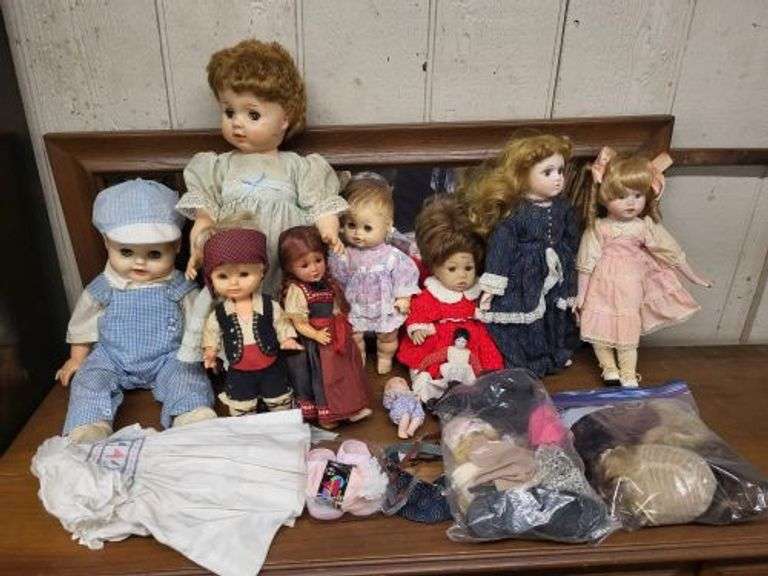 Dolls including wigs and accessories. ~ cash only ~. (2C) - Texas ...