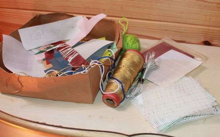 Lot of Plastic Canvas Craft Items. R48 - Texas Online Auction House