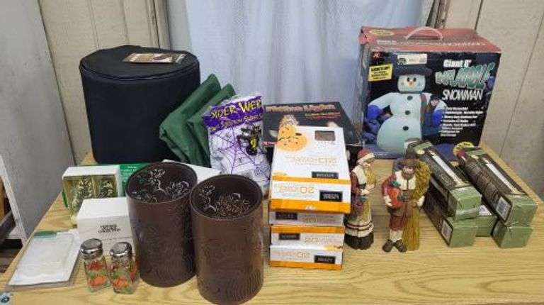 Season Lot. ~ cash only ~ . (1A) - Texas Online Auction House