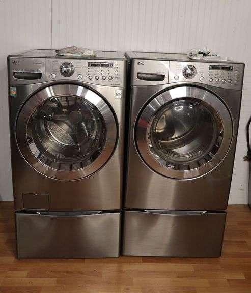 NICE LG Stainless Steel Front Load Washer & Dryer Set w/Pedestal ...