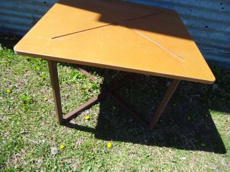 Cash Only 30x30 Table - Will Stack and Lock With Other Tables - Texas ...
