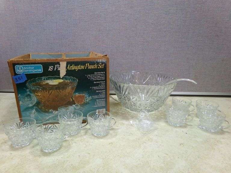 Vintage 18-piece Arlington Punch Set by Anchor Hocking (complete with ...