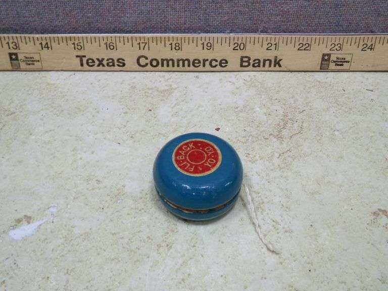 $ Wooden Fli Back YoYo in great shape - Texas Online Auction House