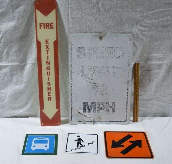 METAL SIGNS. FIRE EXTINGUISHER SIGN IS HARD PLASTIC - Texas Online ...