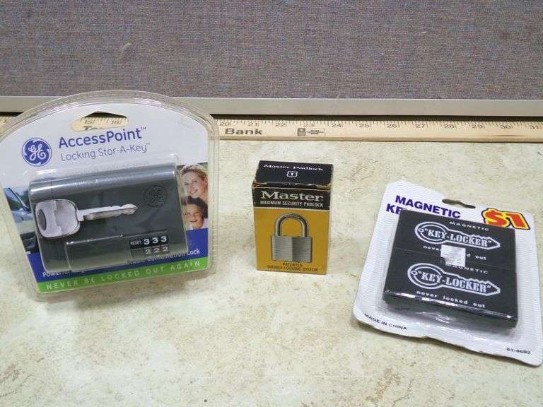 GE Access PointLocking store-a-key, 2 magnetic hide-a-keys, and 1 ...