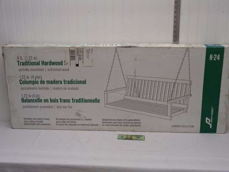 Nice 4ft. traditional swing new in the box. - Texas Online Auction House
