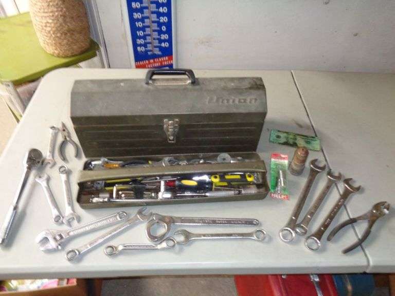 Union metal tool box with tools. - Texas Online Auction House