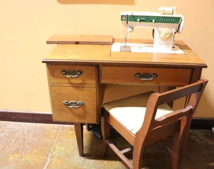Sweet SINGER SEWING MACHINE Including Table Stand and Chair - Don't ...
