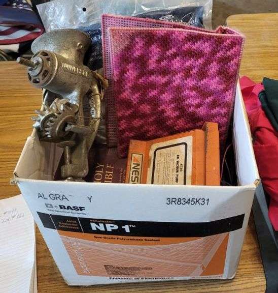 Box of Misc. ~ cash only ~ - Texas Online Auction House