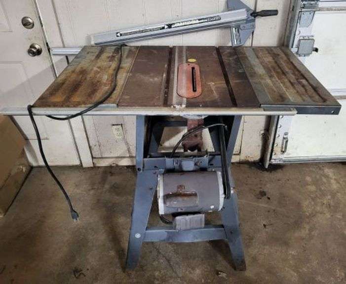 Table saw w / Craftsman XR-2412Aluminum RIP Fence. Table Saw Motor runs ...