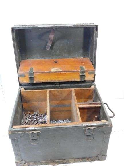Vintage Framers Work Box - Texas Online Auction House