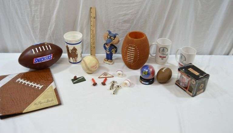 ASSORTED SPORTS-THEMED ITEMS - Texas Online Auction House