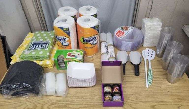 Paper Towels, Kitchen Disposables and more. ~ cash only ~. (1A) - Texas ...