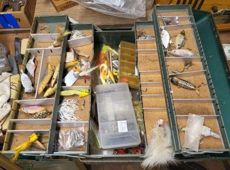 Vintage Tackle Box w / Contents. ~ cash only~. (S3) - Texas Online ...