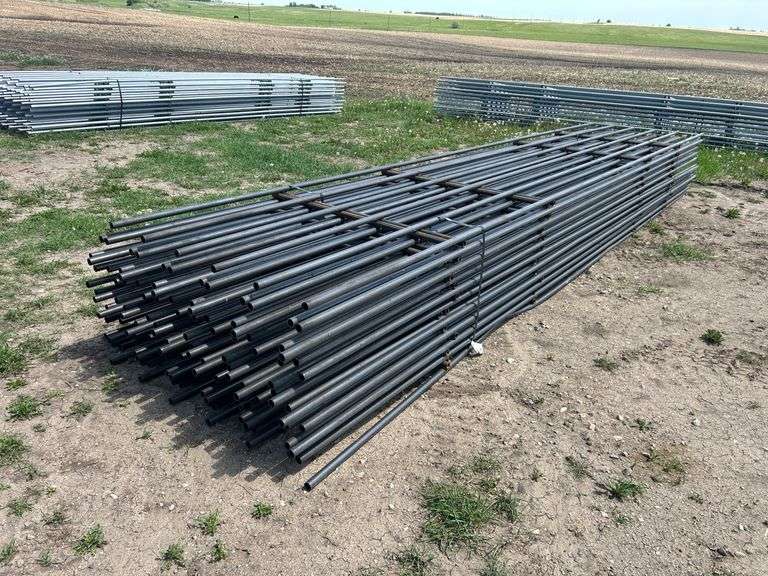 20x BLACK 6 Bar 20' FT Continuous Fence - Ulmer Auction Service, LLC