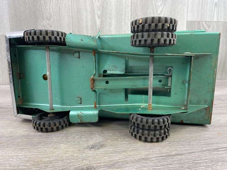 Structo Dumper Truck - United Edge Real Estate & Auction