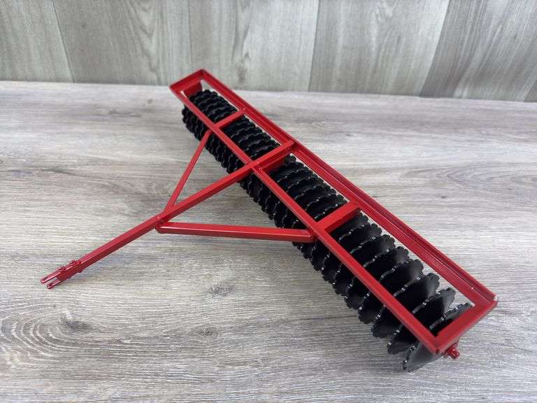 Yoder Custom International Cultipacker, 1/8 - United Edge Real Estate ...