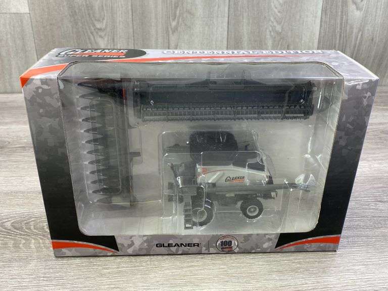Gleaner Centennial Edition Super Series S98 Combine, 1/64, SpecCast ...
