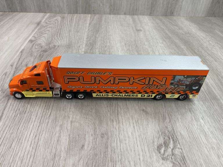 Scott Diuble’s Pumpkin Gone Mad Allis-Chalmers D21 Super Stock Pulling ...